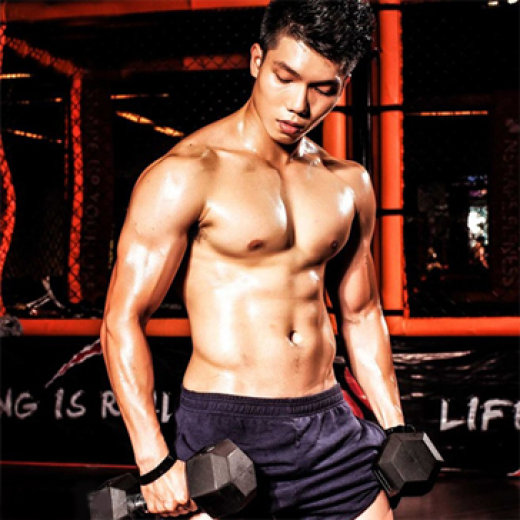 cung-van-dong-voi-gym-aerobic-yoga-zumba-tai-quynh-fitness