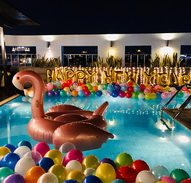 Buffet Canape Countdown Pool Party Free Flow Rượu Vang, Bia, Cocktail ...