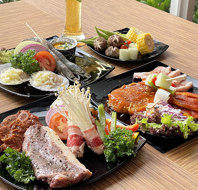 Equatorial - Buffet Hải Sản Nướng BBQ Cao Cấp, Bao Gồm Nước