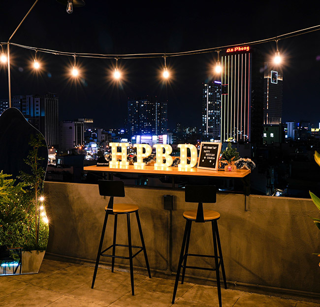4Bs Rooftop - Địa Điểm Lý Tưởng Ngắm Cảnh, Chill Cùng Bạn Bè