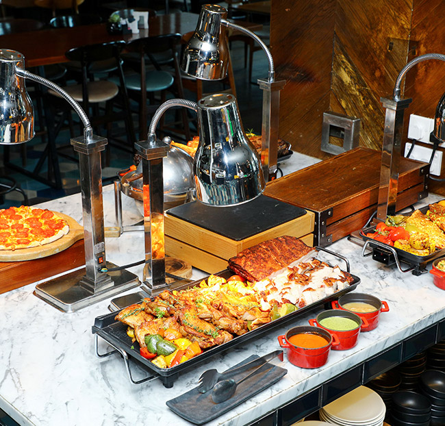 Renaissance Riverside - Buffet Nướng Cao Cấp Trưa Chủ Nhật